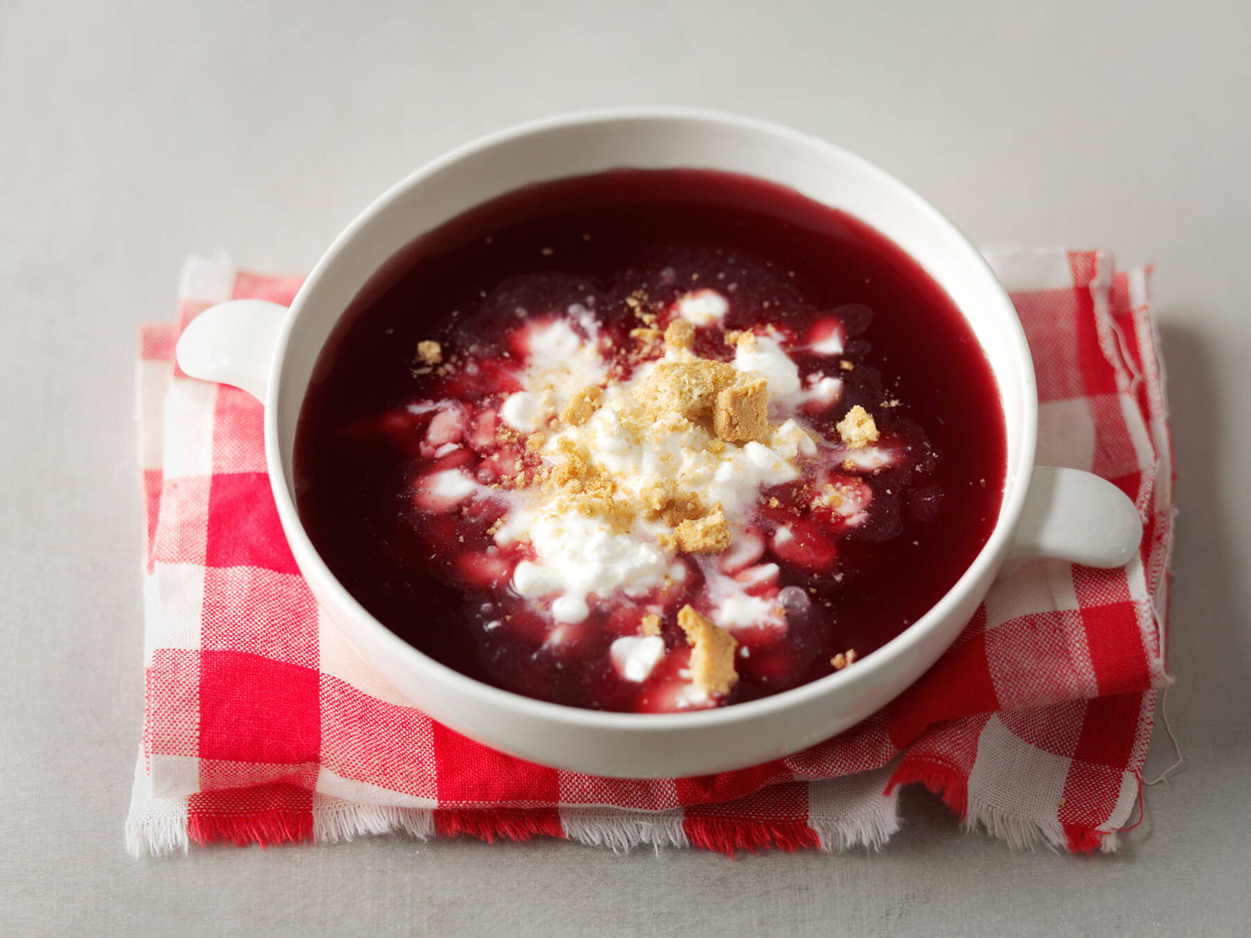 Raejuusto-tomaattisalaatti - Valio