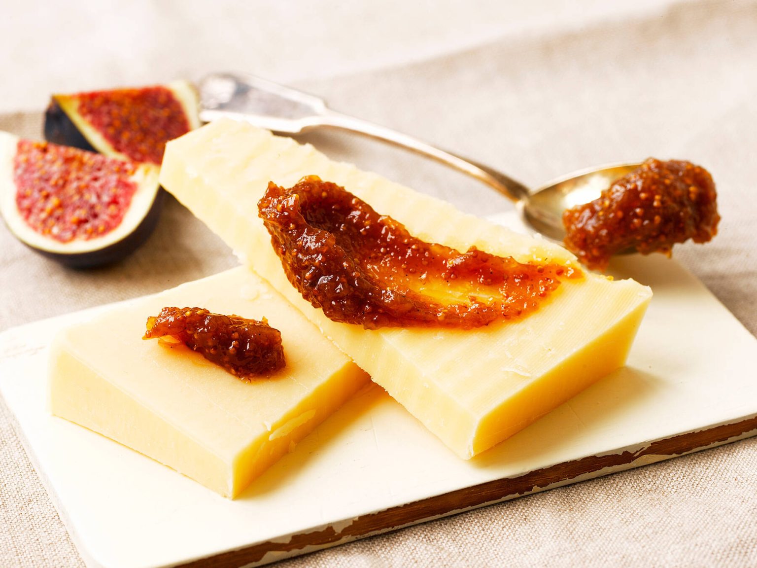 Viikuna-banaanipizza - Valio