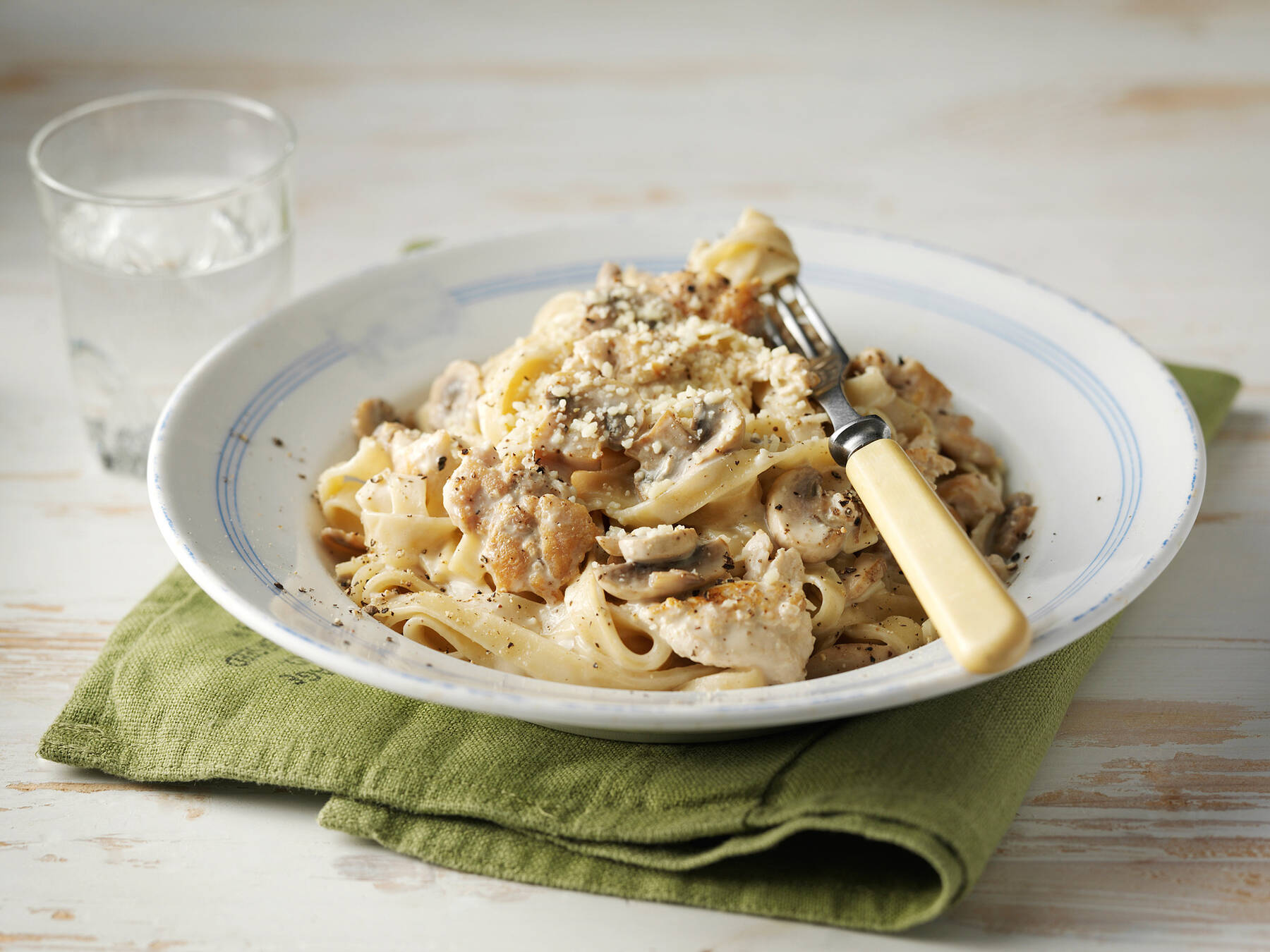 Helppo broileripasta - Valio