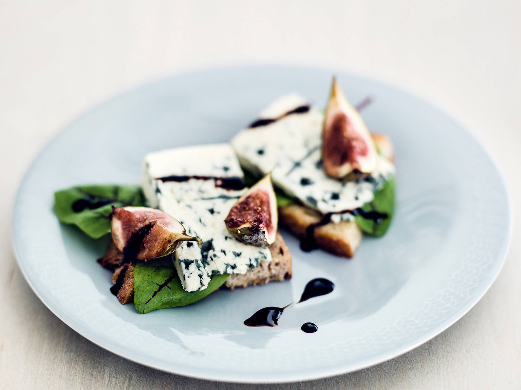 Viikuna-banaanipizza - Valio