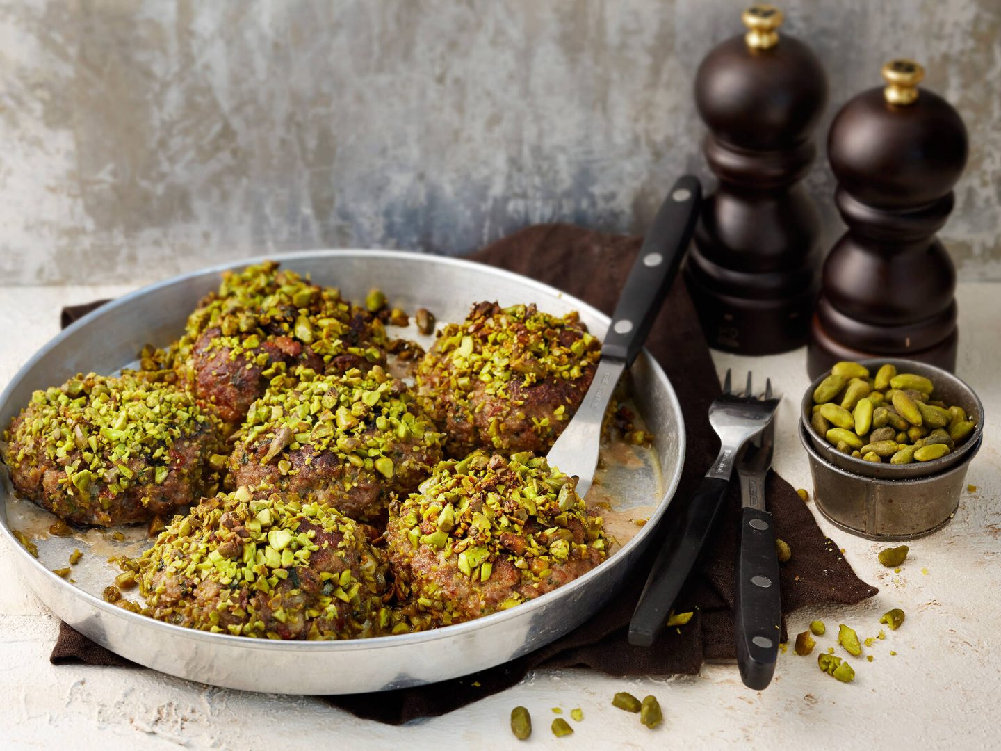 Lihapullat tomaattikastikkeessa - Valio