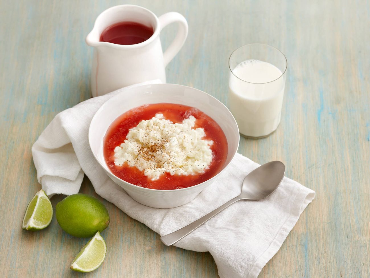 Riisipuuro vesihaudekattilassa & mustikkakeitto - Valio