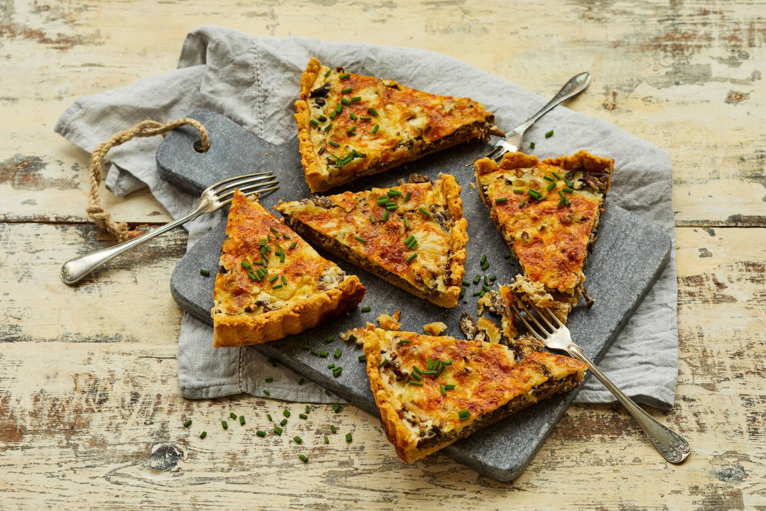 Välimeren kasvispiirakka - Valio