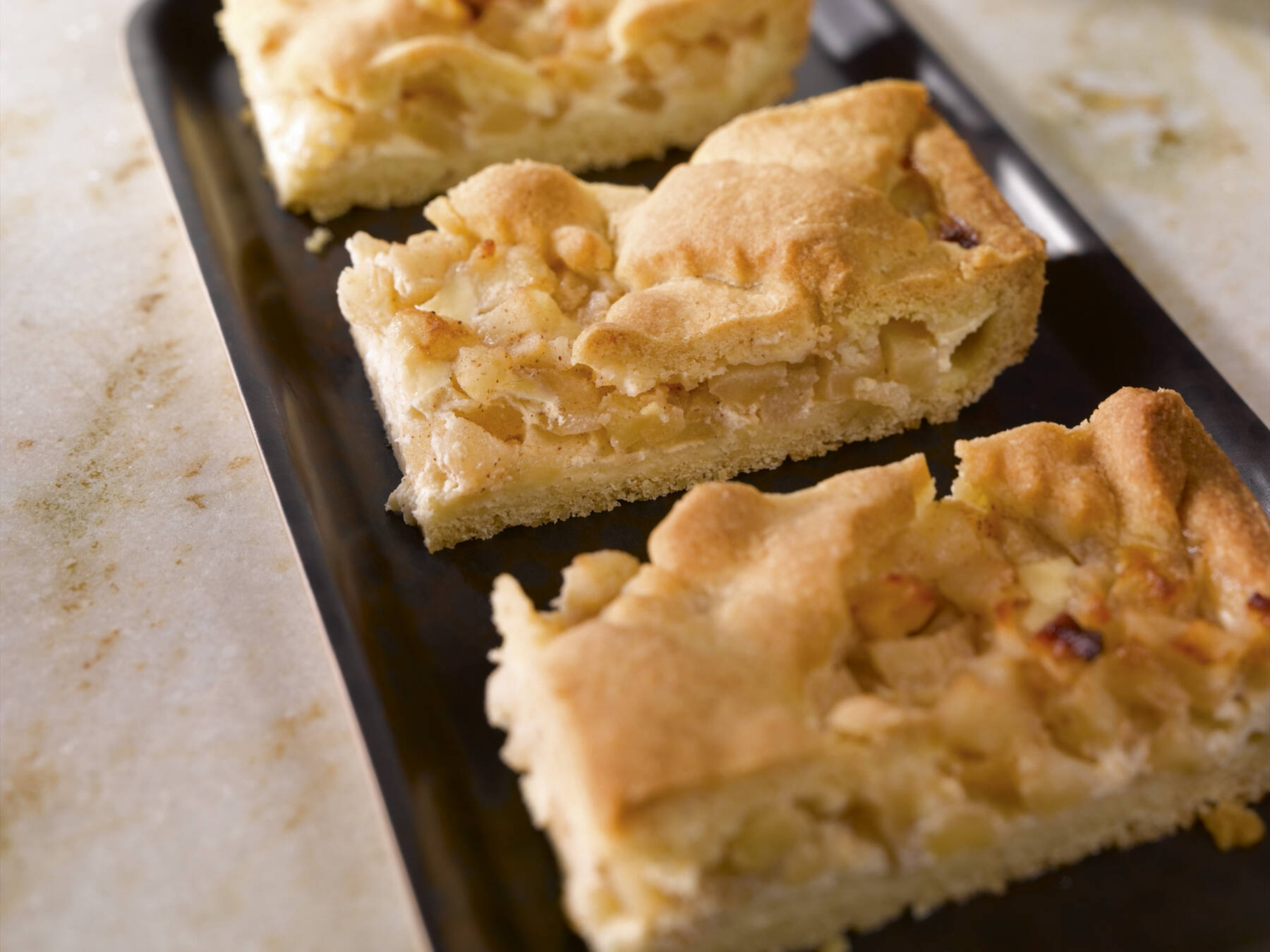 Omenapiirakka - Valio Aimo