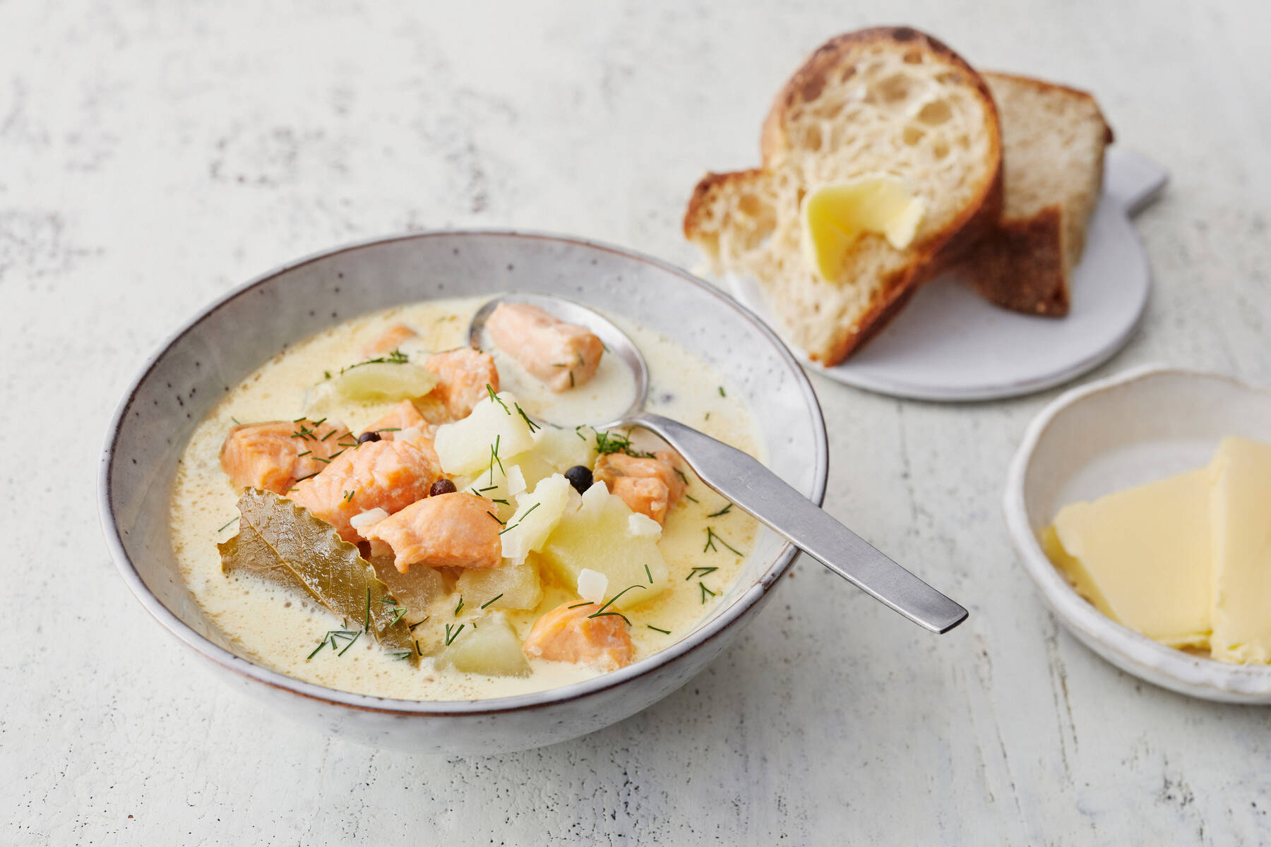 Kermainen lohikeitto - Valio Aimo