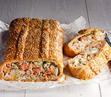 Lohi-katkarapupiirakka - Valio Aimo